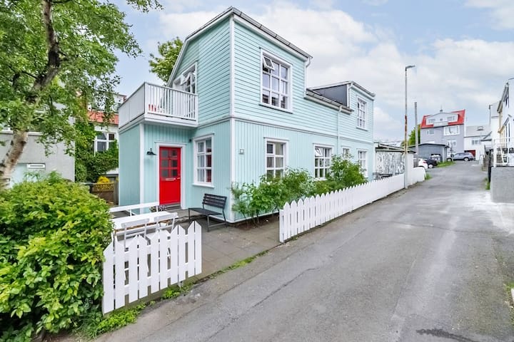 Townhouse By The Cathedral - Reykjavík