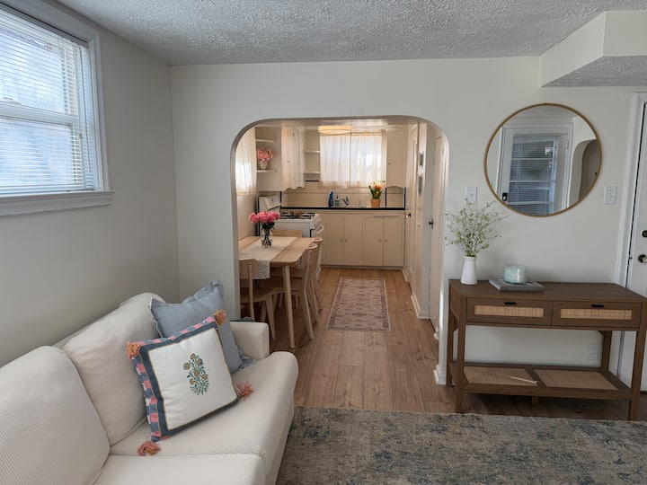 Sugar House Apt Near Downtown & Canyons - Salt Lake City, UT