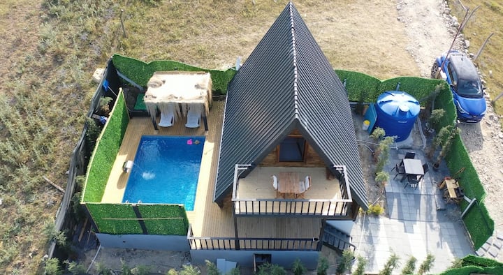 Arnavutköy’de Muhteşem ıSıtmalı Havuz Bungalov - Aéroport International d'Istanbul (IST)