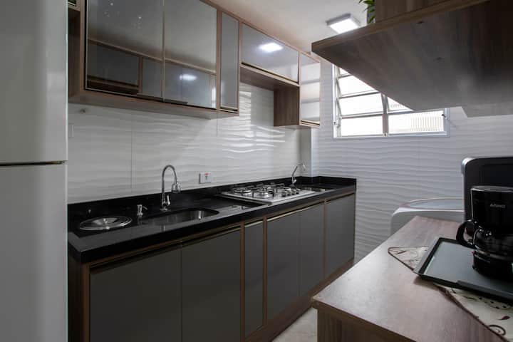 Apê Pé Na Areia Com Estacionamento•shopping à 200m - Santos