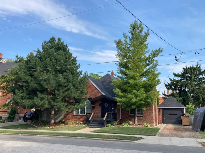 The Little Old House - Chatham-Kent
