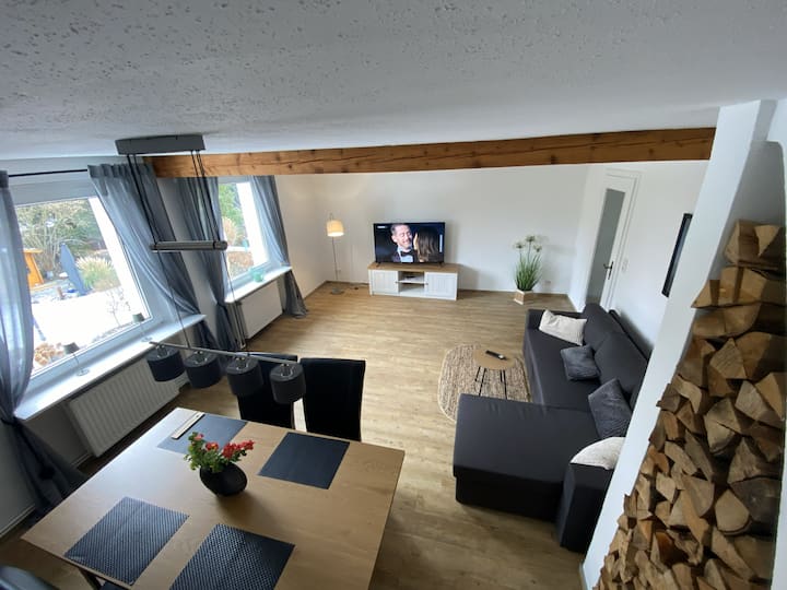 Wohnung, Nahe Messe/arena, Fußläufig Ca. 2,5 Km - Düsseldorf