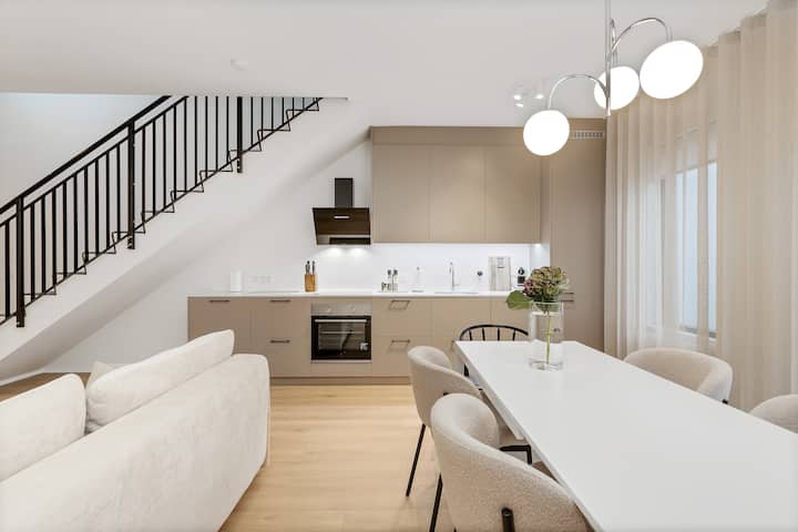 Spacious 6 Br-6bth City Center. Free Parking - Reikiavik