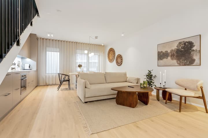Spacious 6 Br-6bth City Center. Free Parking - Islande