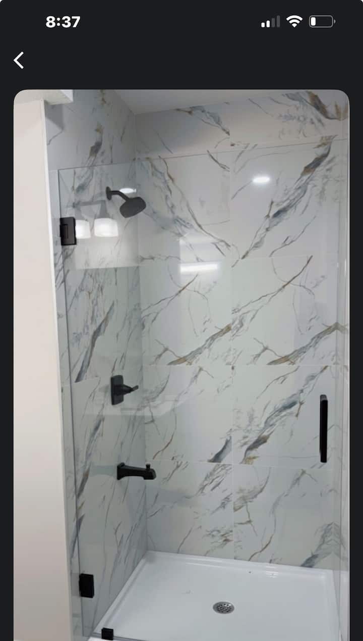 Cozy Two Bedroom Basement Suite, In Chappelle Edm - Edmonton