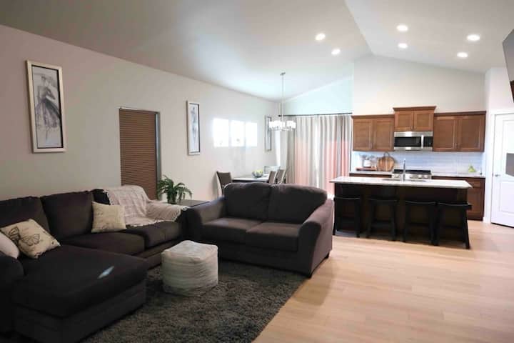 Stylish Home Near Rock Creek - Twin Falls, ID