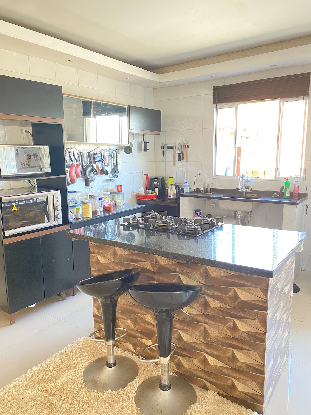 Open Concept Airy House Near Perequê Açu Beach - Houses for Rent in ...