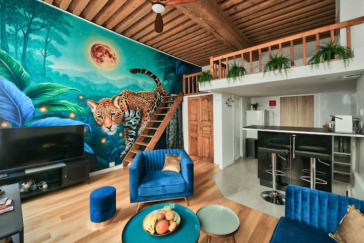 Le Léopard, Au Cœur Des Pentes De La Croix Rousse - リヨン