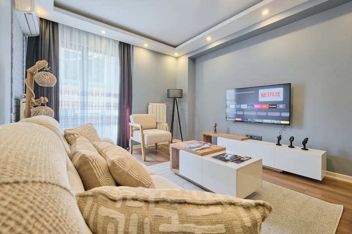 Stylish 2 Br Apartment, Best Location In Cihangir - Beykoz