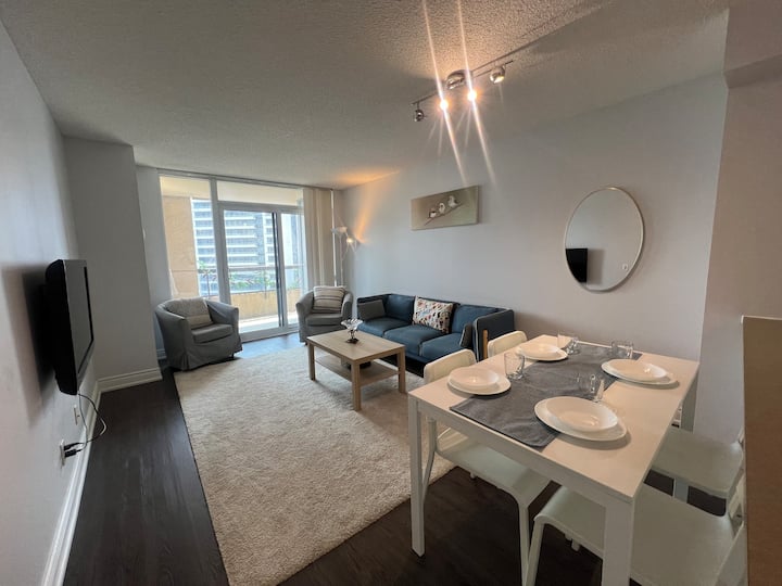 Stylish 1br Condo In North York | Prime Location! - Toronto