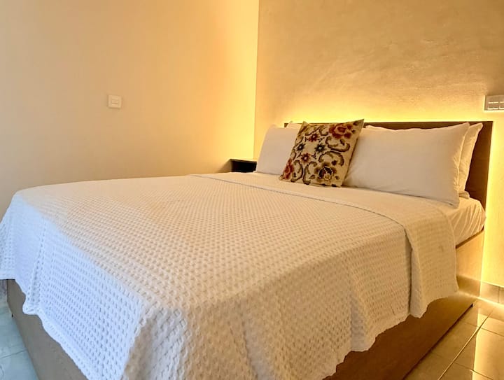 Gourmet Getaway Three By Jannat Vacation Rentals - Karachi