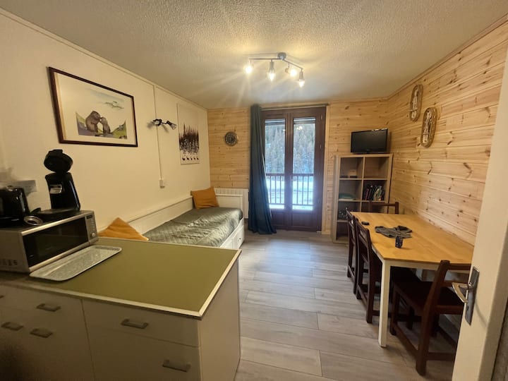 Mmevasion  : Studio Douillet,  Tout éQuipé - Névache