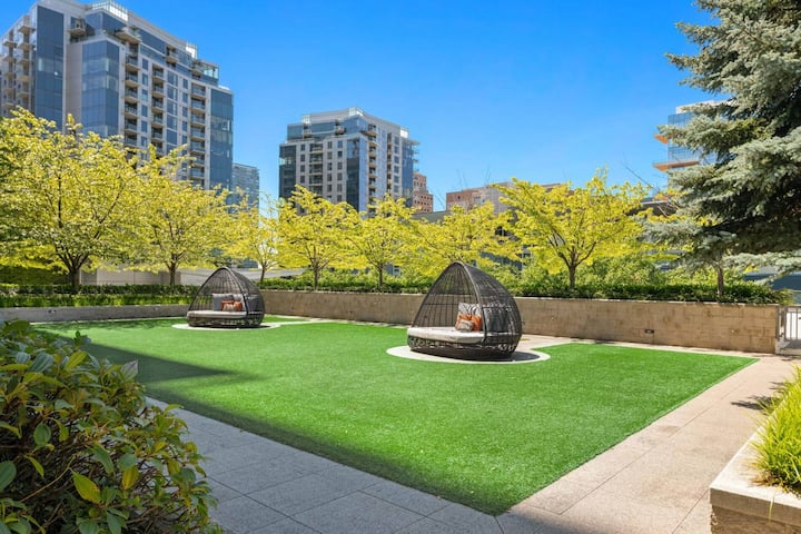 Cozy Executive Apartment With View - Bellevue