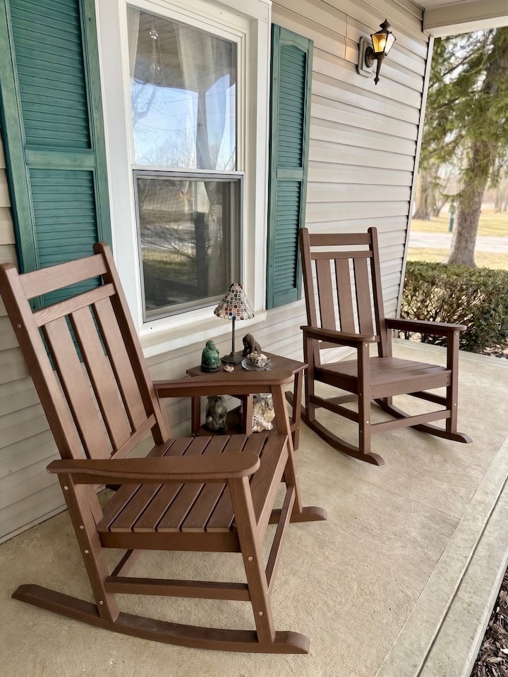 Troy Farmhouse | Rv Hookup | Huge Yard - Troy, OH