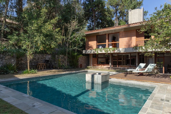 Casa Modernista Alto Padrão, Com Estilo E Conforto - Brasil