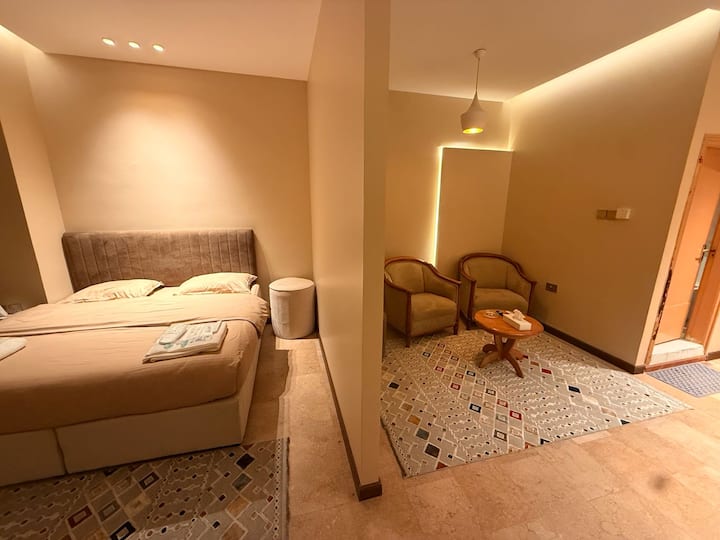 فندق الهناء صلاله (من هنا تبدا راحتك) - Oman