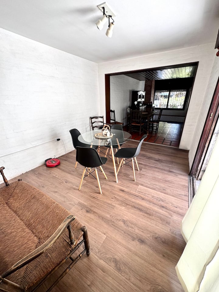 Zona Alem Playa Grande. Grupos De Jóvenes Y Flias. - Mar del Plata