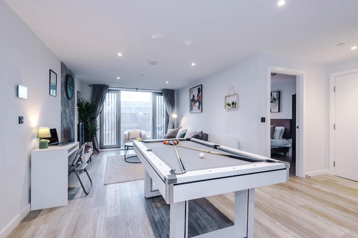 Birmingham City Centre, Pool Table, Spacious - Solihull