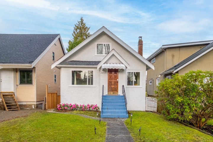 Quiet 5 Br 7 Bed Escape W/ Sunny Deck Near Ubc - Grouse Mountain