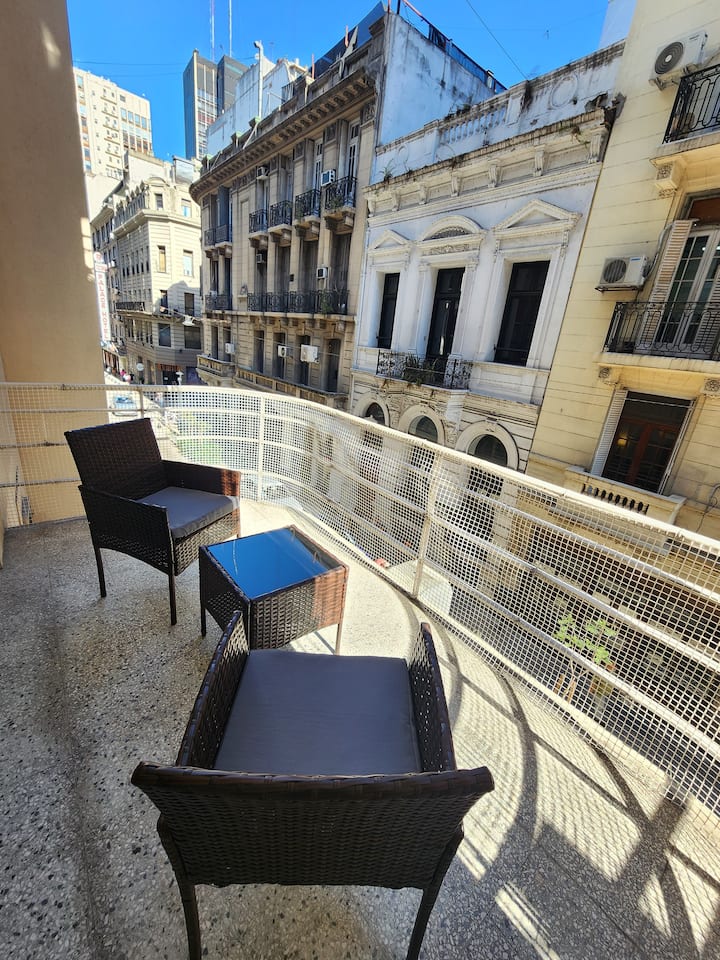 Microcentro Zona Retiro- Puerto Madero Con Balcón - Argentine