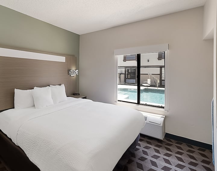 Cozy Quality Suite Stay At Dfw - Irving, TX