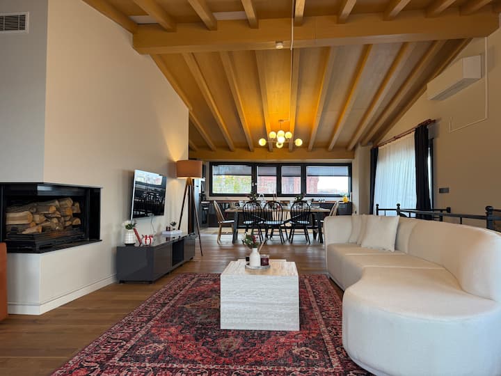 Iconic Sea View Duplex W Terrace In Balat - Turkey