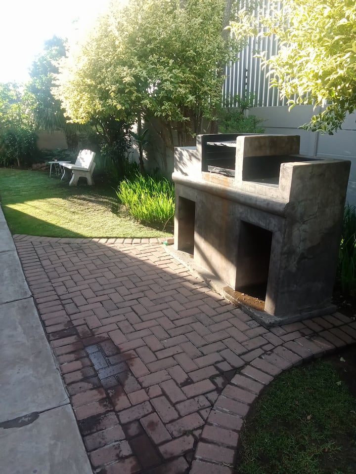 The Golden Nest.

Smoothing Sounds To The Soul. - Standerton