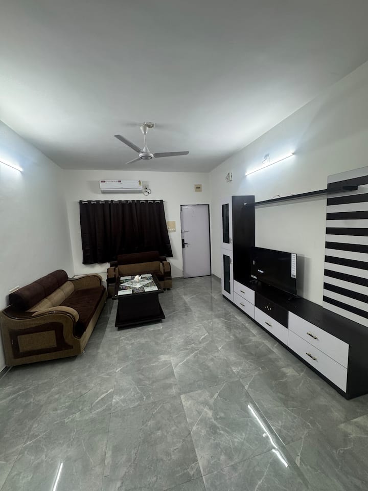 Nila 1.5 Bhk Apartments-thaltej Metro - Ahmedabad