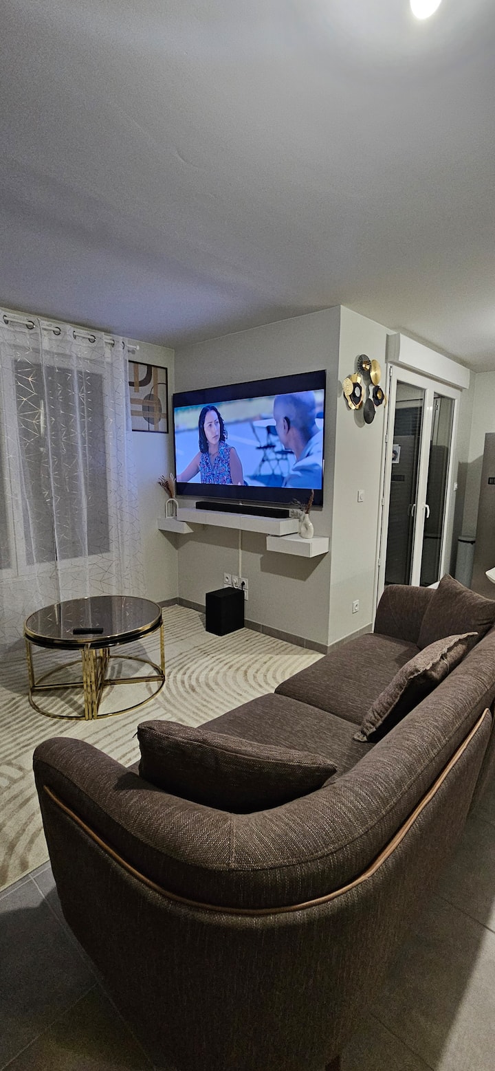 Appartement De Haut Standing - Saran