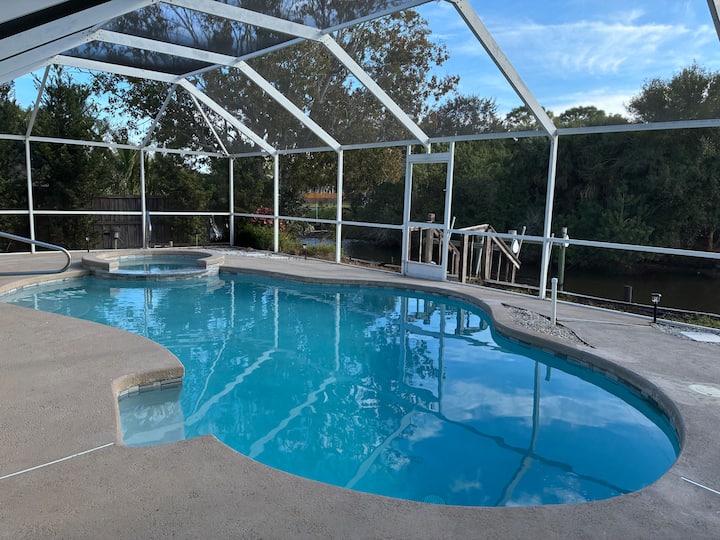 Spacious 3 Bedroom/2 Bath Home With Pool On Canal - The Bahamas