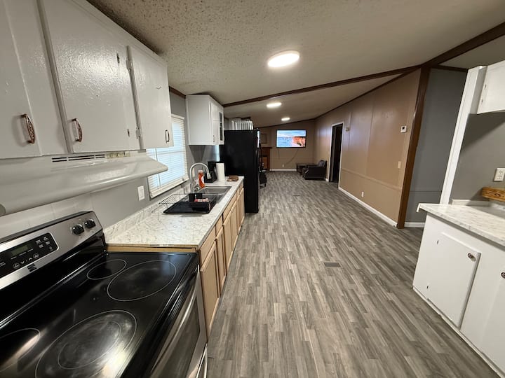 3br In Town, Right Off Main Hwy, Near Job Sites - Hampton, SC