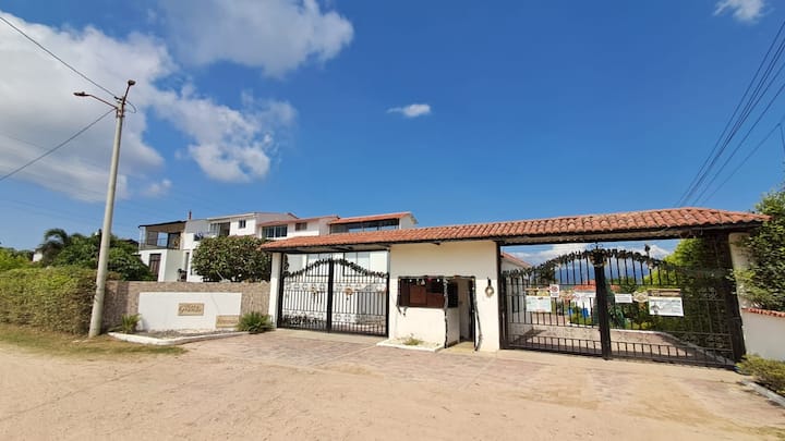 Apartamento Exclusivo De Descanso En La Mesa Cund. - La Mesa