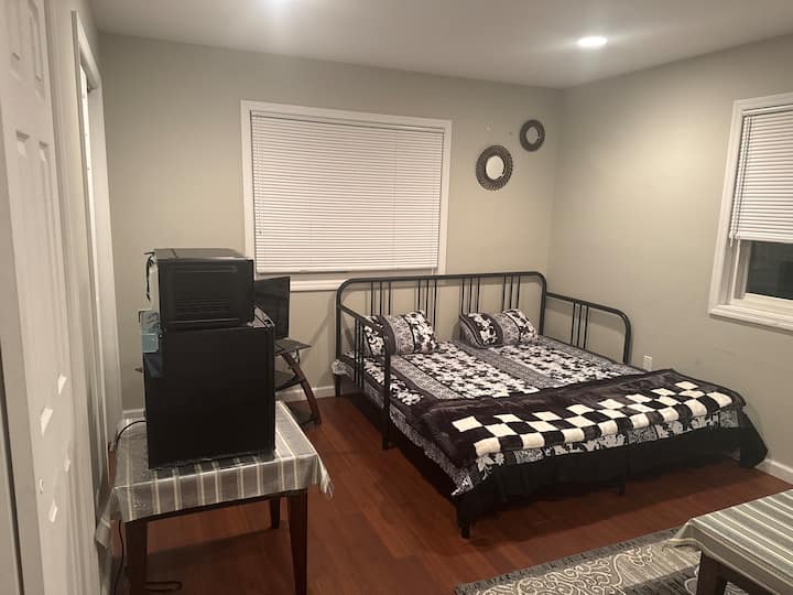 27 Lakeside Drive - Medford, NY