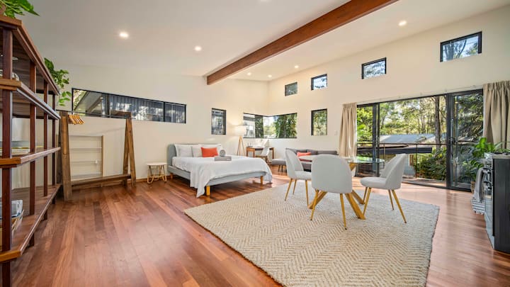 Beautiful High-set Studio Close To Beach - South Golden Beach