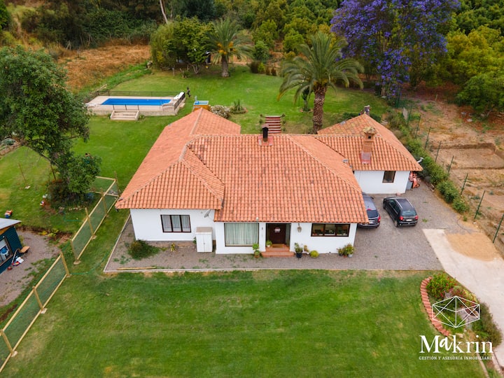 Casa Colonial  · Piscina & Tinaja · Naturaleza - La Calera, Chile