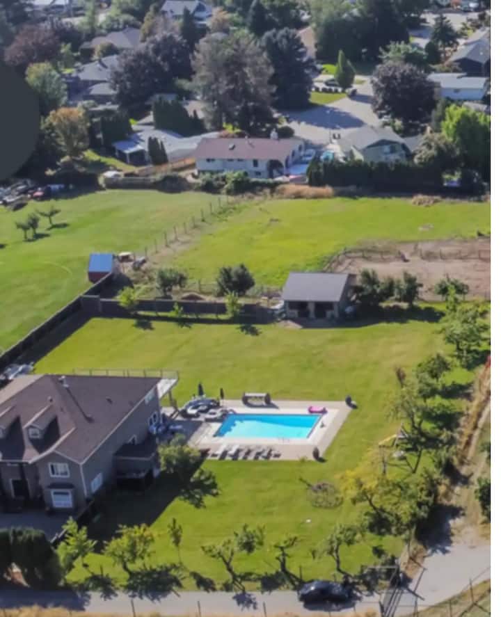 Paradise Innpenticton - Luxury W Pool/spa/wineries - Naramata