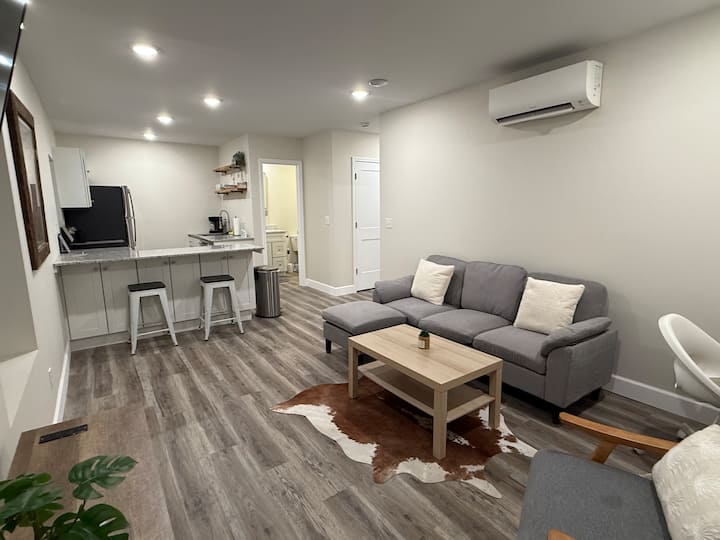 Steps To Spring, Shops & Eats | Cozy 1br - Waynesville, MO