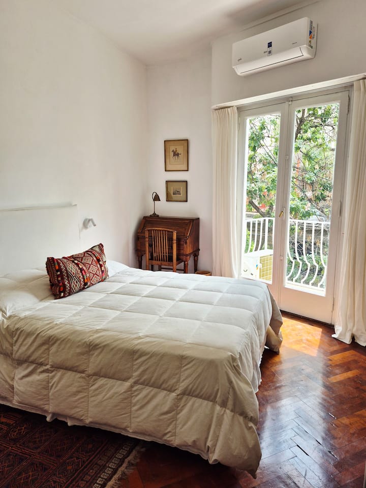 Atelier Anchorena: Rincón Bohemio En Recoleta - Buenos Aires