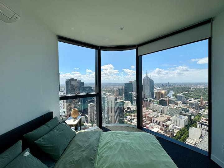 Melbourne Central 180° Skyline Retreat - Australia
