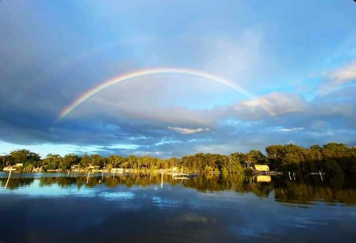 Large Poolside Suite - Port Macquarie