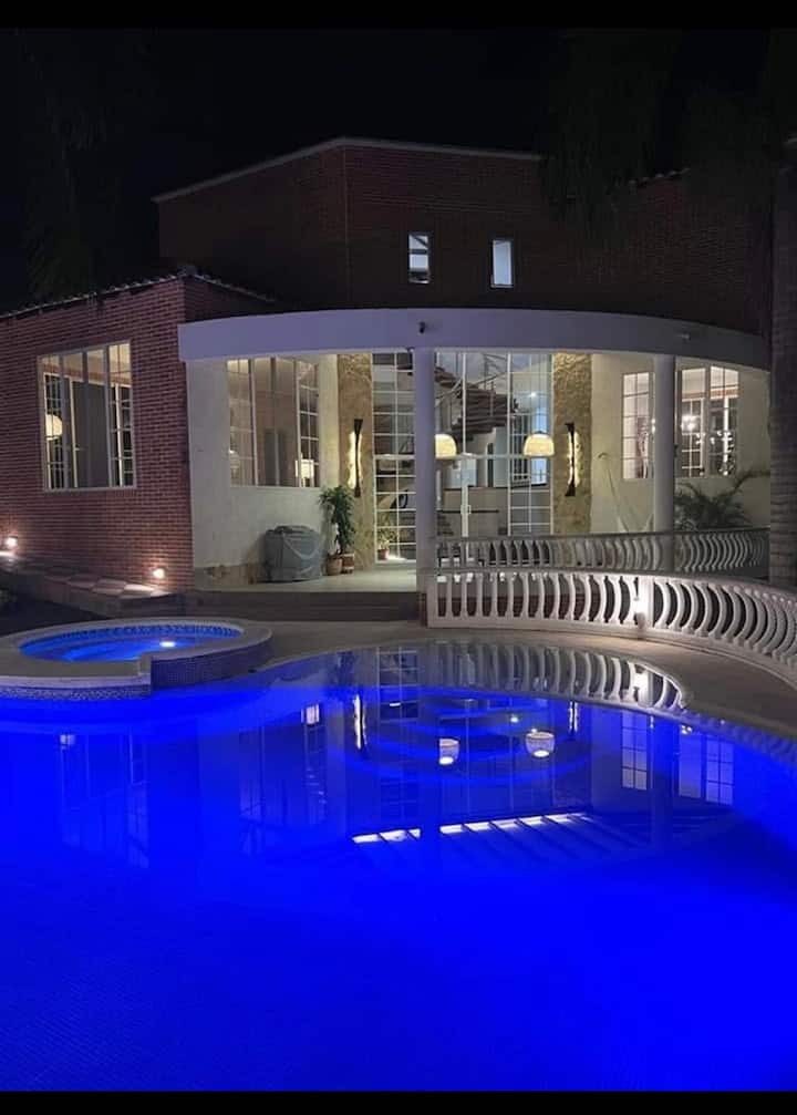 Hermosa Villa Campestre - Marsella