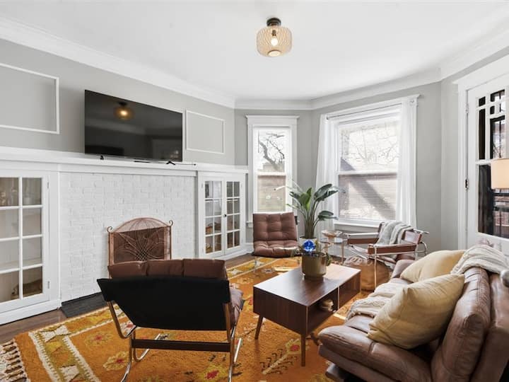 3br Near Uchicago And Obama Center • Easy Parking - Pullman - Chicago