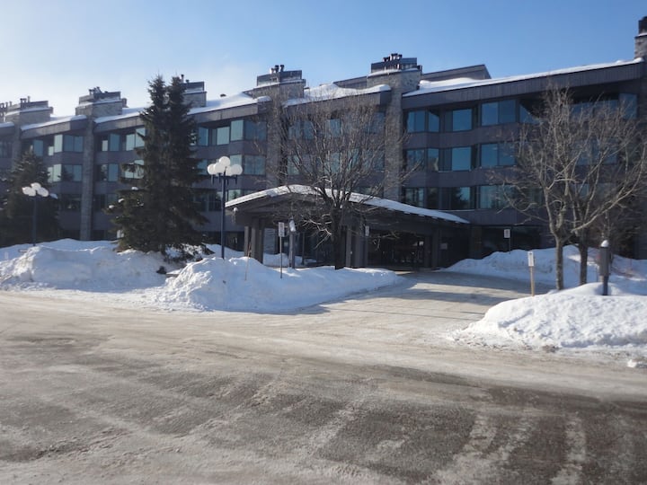 Condos Val Des Neiges Suites 2 Chambres - Beaupré