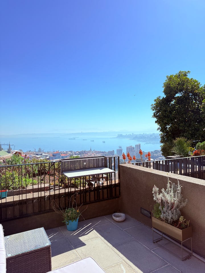 Moderno Loft Con Azotea Panorámica En Cerro Alegre - Valparaíso