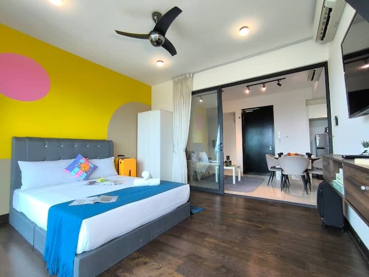 Almas Couple Urban Retreat Puteri Harbour Bystay - Jurong East