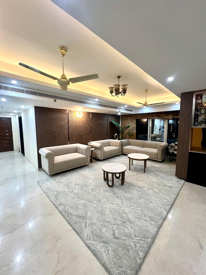 Luxury 3-storey Garden Penthouse | Panoramic Views - Faridabad