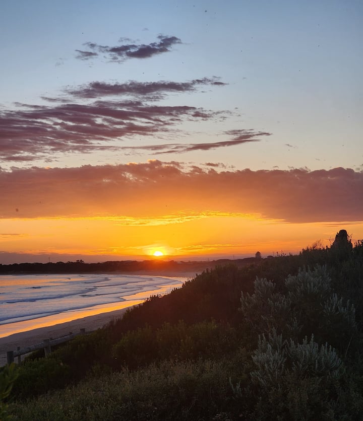 Beachside Getaway In Private Home - Geelong