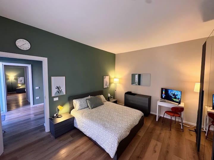 Appartamento Elegante Con Parcheggio - Novara