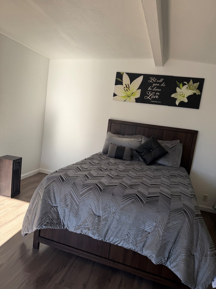 Jehova Jireh - North Las Vegas, NV