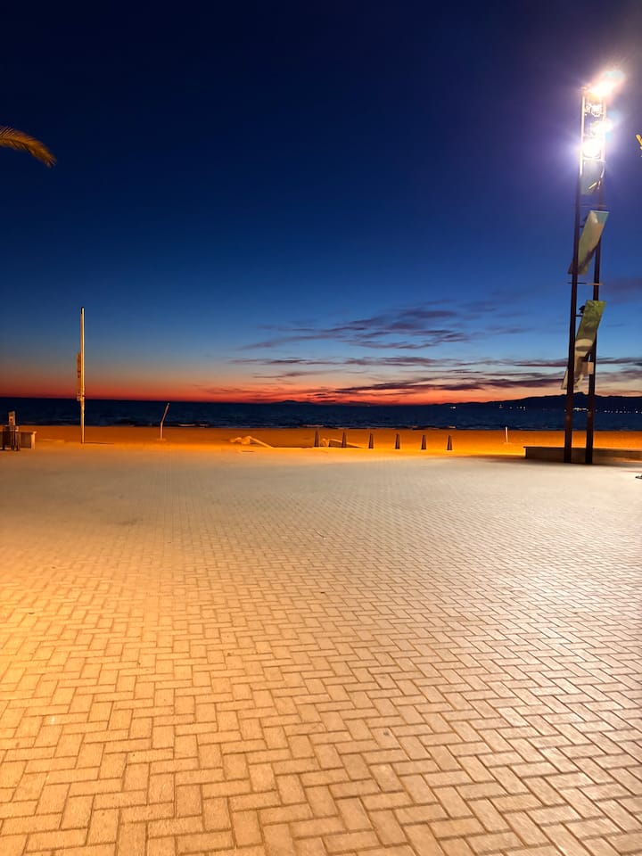 Apartamento Premium A 50 Pasos De La Playa - Tarragona, España